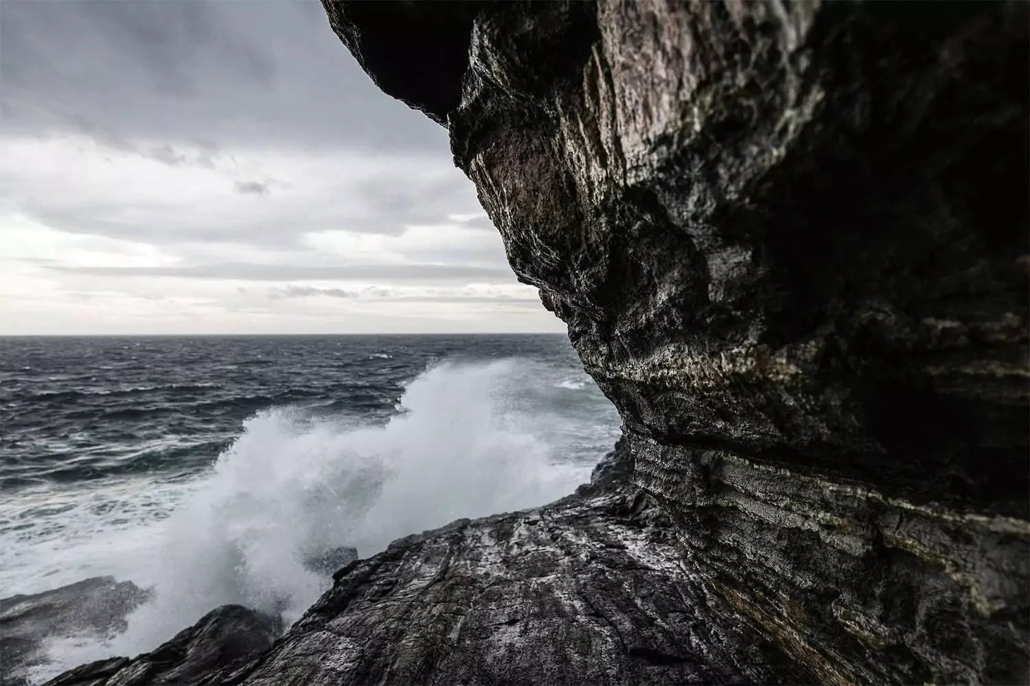 SUR LES ROCHERS – Bruichladdich Distillery